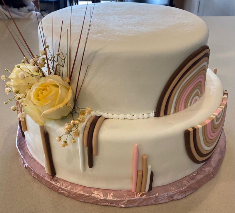 Custom Cakes - Tasty Bakery Cafe